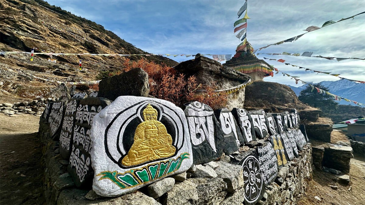 Chola Pass Trek | Adventure Through Everest’s High Passes